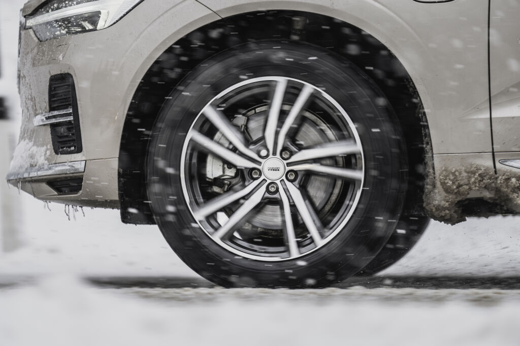 Nokian Tyres Snowproof 1 / Nokian Tyres